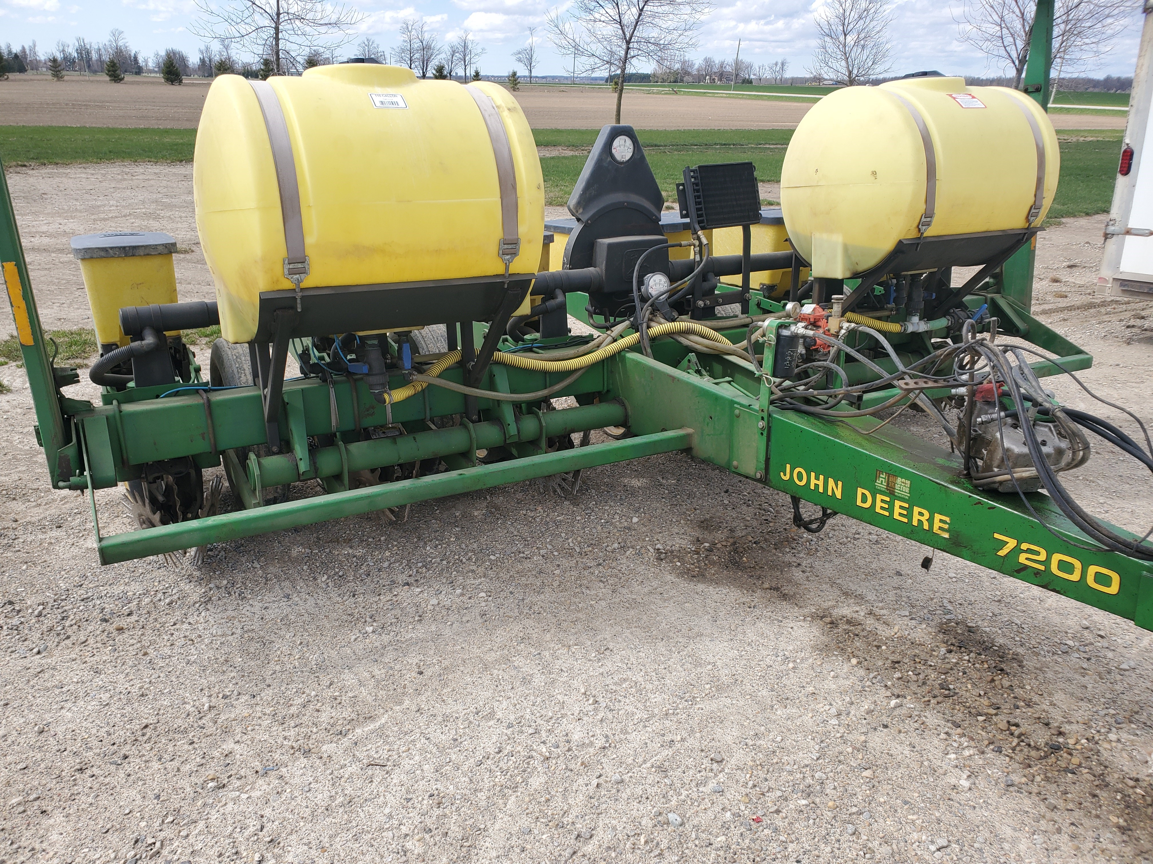 Planter Builds – Clean Field Services